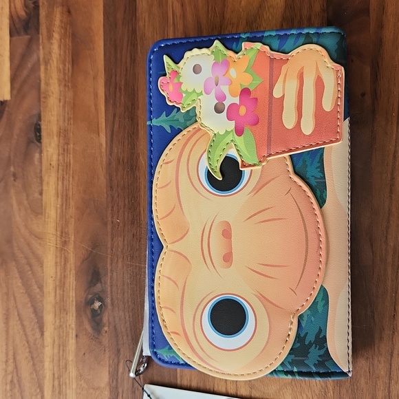 Loungefly | Bags | Et The Extraterrestrial Flower Glowinthedark Snap ...